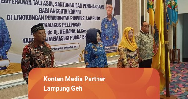 Kadinkes Lampung Reihana Pamit Setelah Menjabat Selama 14 Tahun Lebih | kumparan.com